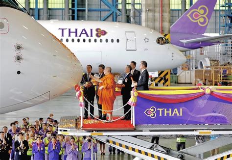 การบินไทย จัดพิธีเจิมเครื่องบินแอร์บัส เอ350 900 จำนวน 2 ลำ พร้อมเสริม