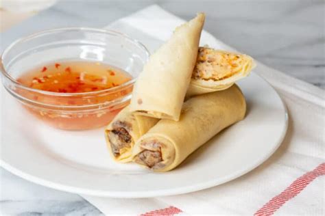Difference Between Chinese And Vietnamese Egg Rolls