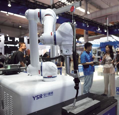 2024世界机器人大会上的“首钢气派” A01要闻 2024 08 26 首钢日报