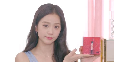 On Twitter Rt Foreverkimjisoo Jisoo Said Buy More 😭 Jisoo With Red