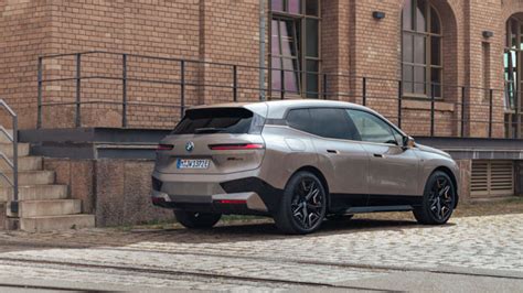 Bmw Ix M60 2022 Review Chasing Cars