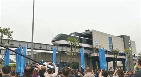 开往公园的有轨电车！全球首条无人驾驶“云巴”璧山开行高铁新浪新闻