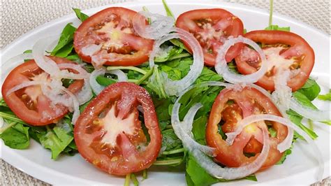 Salada De Rúcula Com Tomate