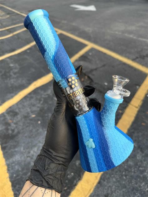 W Stratus Bee Silicone Water Pipe Glass Chamber