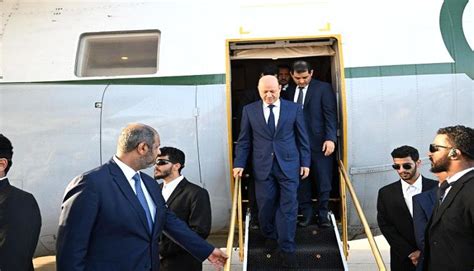 اخبار وتقارير العليمي يعود إلى العاصمة عدن