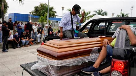 Ecuador Identifica Cadáveres De 41 De Los 68 Presos Muertos En Motín