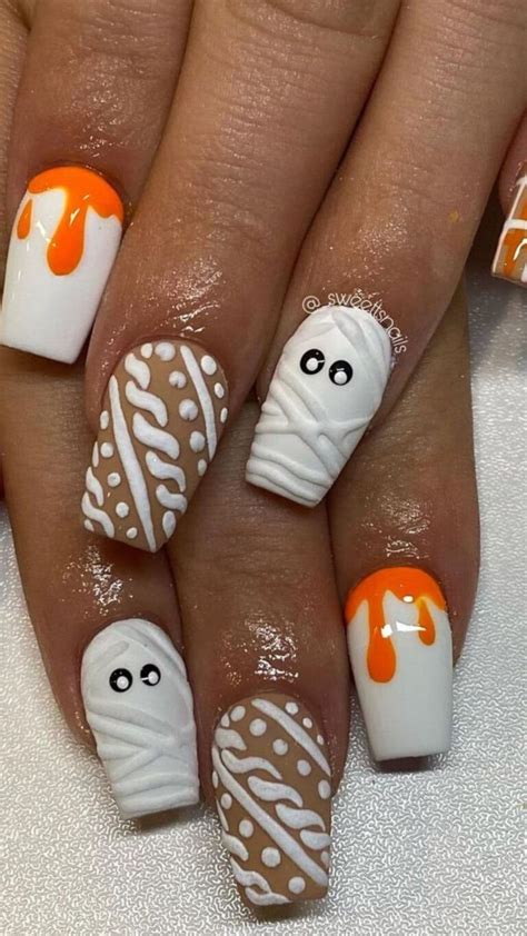 24 Mummy Nail Art Ideas For A Spooktacular Halloween Look Lookosm
