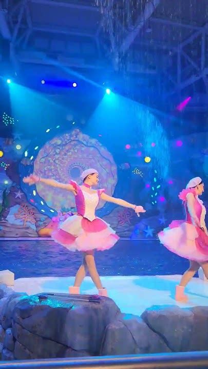 Русские девушки танцуют для корейцев Youtube