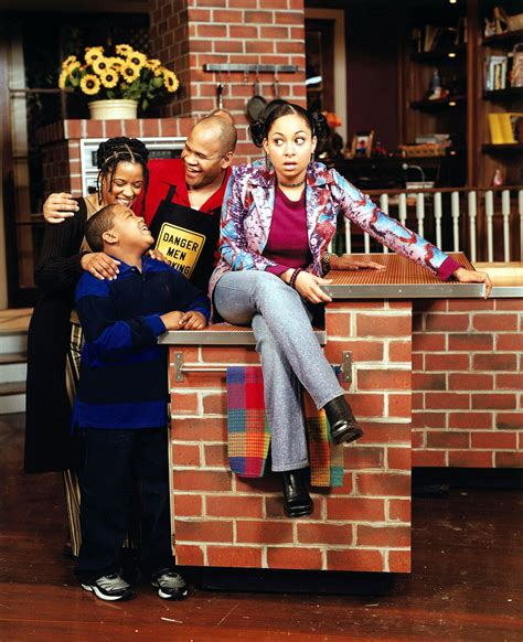 Disney Star Kyle Massey 29 Charged With Felony For Sending