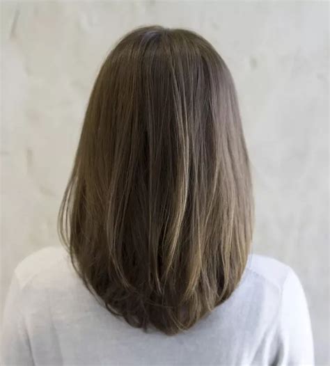 8 Stylish Shoulder Length Haircuts For Girls You Must Try Out This