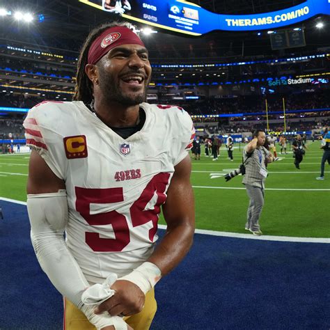 Stunning Oregon Cheerleader Is Very Ready For Football Season The Spun