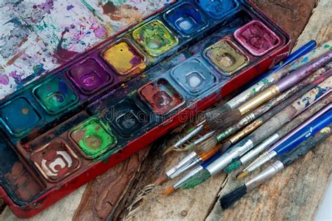 Инструменты художника торговли Стоковое Изображение изображение насчитывающей творчество
