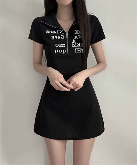 [날씬보장 핏 최고 ] 지퍼 카라 레터링 Y2k 힙한 레트로 져지 미니원피스