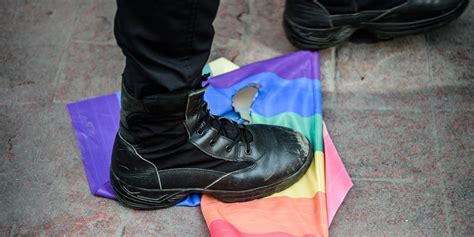 Huit Mois De Prison Ferme Pour Une Agression Homophobe à Paris