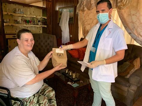 Amplían horario para solicitar entrega de medicamentos a domicilio