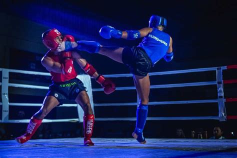 Pertarungan Muay Thai Kelas Amatir Untuk Atlet Berbakat Pra Pon Di
