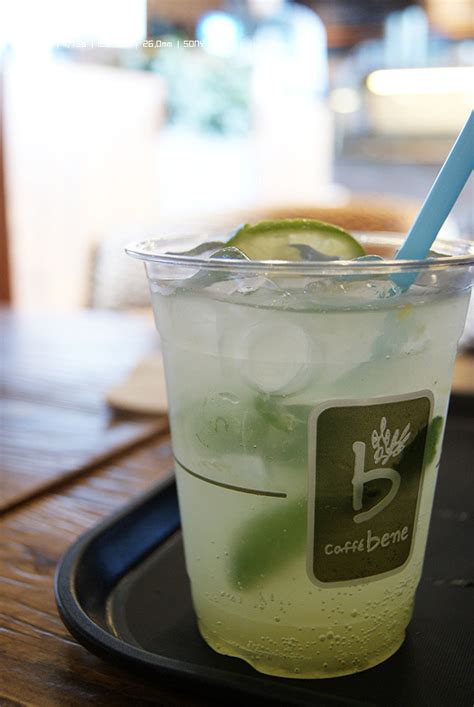 여름날 간절한 모히토 한잔