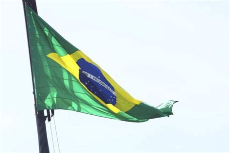 Agência Fitch Eleva Nota De Crédito Do Brasil De Bb Para Bb Entenda