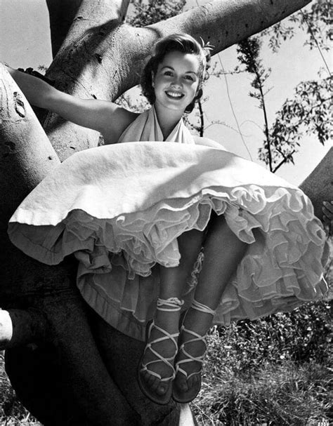 Terry Moore Actress Debby Reynolds Debbie Reynolds Style Retro