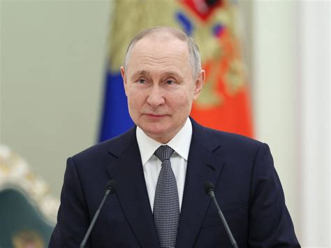 Venäjän eliitti on pirstaleina ja Putinia korvaa kollektiivinen