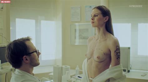 Aleksandra Revenko Nuda ~30 Anni In What Does Slava Want