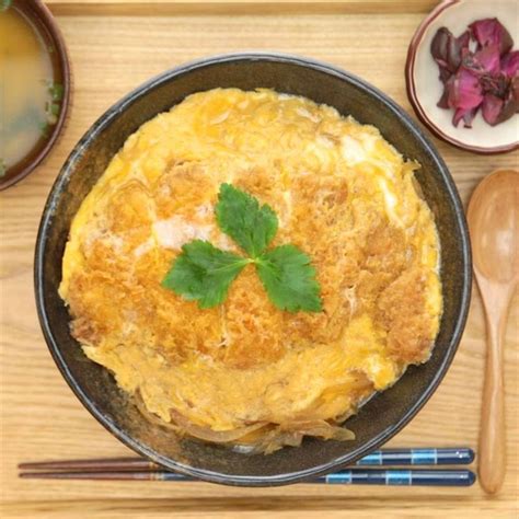 ボリュームたっぷり かつ丼 作り方・レシピ クラシル レシピ レシピ カツ丼 レシピ 料理 レシピ