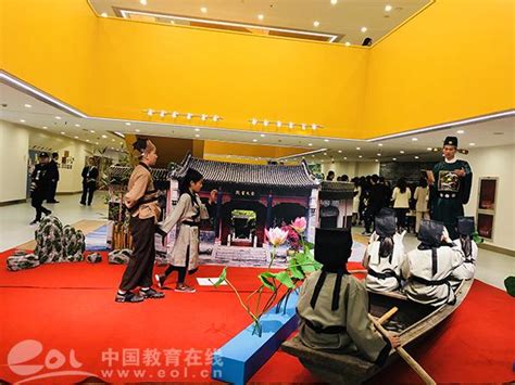 崇文教育集团正式成立 全国首创“三中心”确保教育资源不被稀释 每日头条