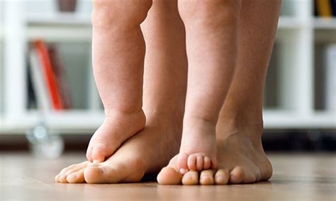Is It Normal To Have No Pinky Toenail Postureinfohub