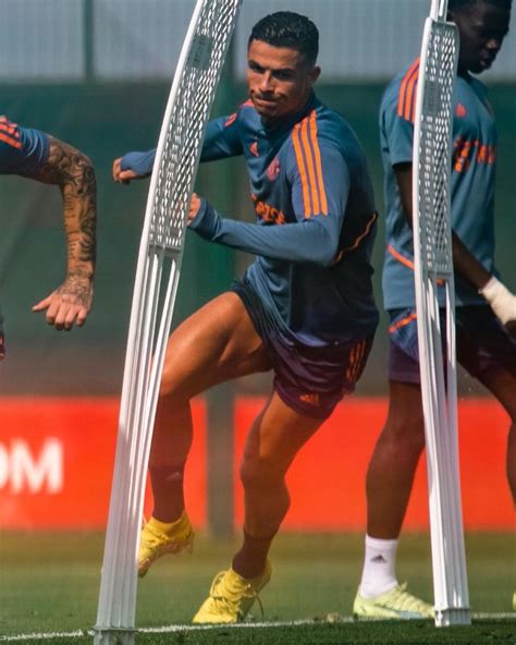 Aaronation 👁️‍🗨️ On Twitter Rt Mufcscoop Cristiano Ronaldo Ig