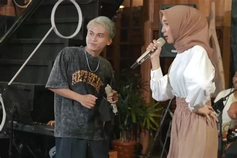 Lirik Lagu Efek Gedang Kluthuk Yang Dipopulerkan Novid Candra Nugraha