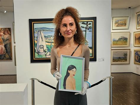 In Bundeskunsthalle Eingeschmuggeltes Bild Von Danai ­­emmanouilidis