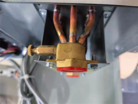 Fan Large Blowing Rate Cooling And Heating Fan Coil Unit FCU For HVAC System FP China