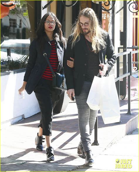 Photo Zoe Saldana Marco Perego Shop Twins Cy Bowie 14 Photo 3303116