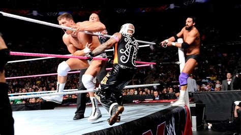 Wwe Sin Cara Vs Rey Mysterio