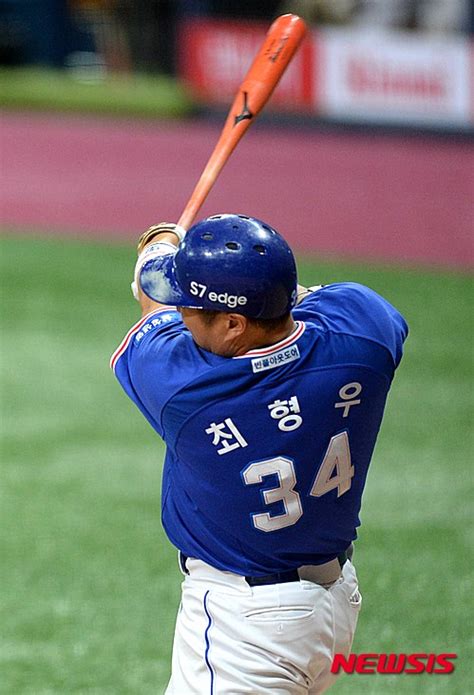 투런 홈런 삼성 최형우