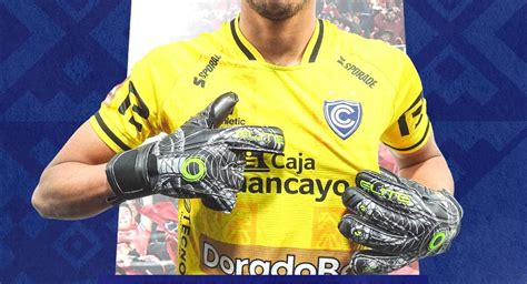 Cienciano Del Cusco Aseguró Su Arco Con Portero De La Selección Peruana