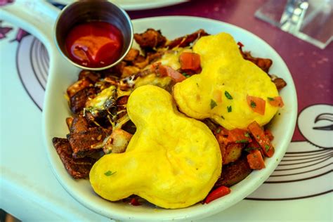 Carnation Cafe Breakfast Review Wandering In Disney
