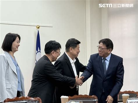 潘孟安率考委提名人拜會乾等7分鐘 國民黨團出考題！問波波醫生解方