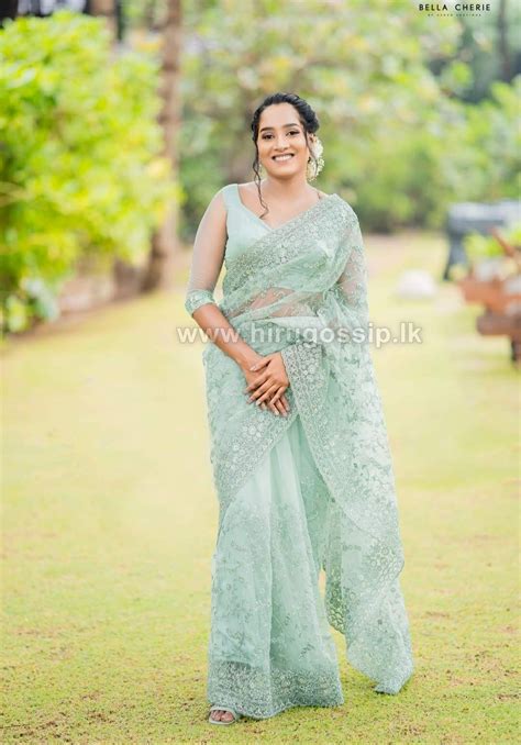 ආව් ආව් මේ ඉන්නෙ ඒ දෙන්නා තමයි ” එක රැයින් බුකියම කැළඹූ ඒ