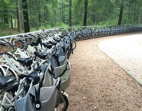 Fietsen In Nationaal Park De Hoge Veluwe Is Het Nog Ver
