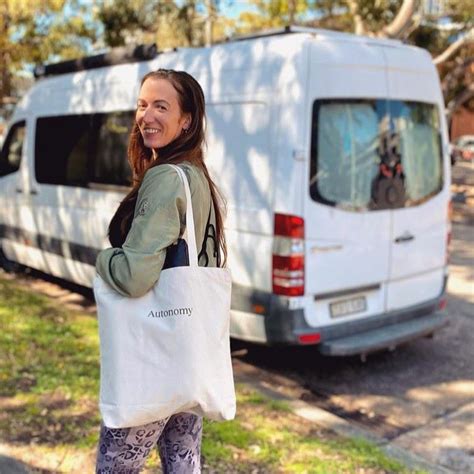 Tips For Travellers How To Avoid Spiders And Ants On The Road