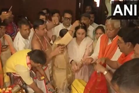 Bihar Rjd Chief Lalu Prasad Yadav Offers Prayers At Hariharnath Temple
