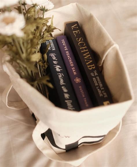 Look Through The Aesthetic Eyes Of The Bookstagrammer Melgen