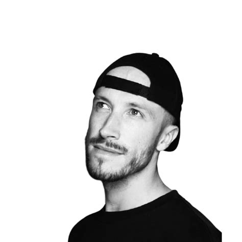 Micka Touillaud Medium