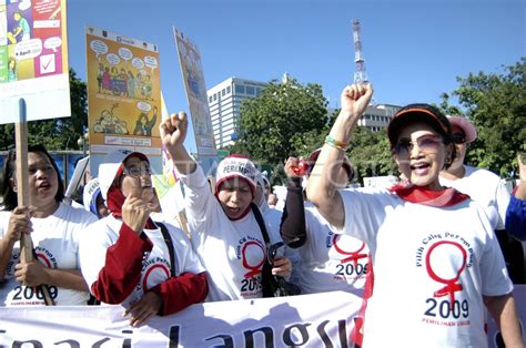 CALEG PEREMPUAN ANTARA Foto