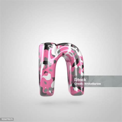 흰색 배경에 고립 된 분홍색 회색 검은색과 흰색 위장 패턴으로 편지 N 소문자를 위장 0명에 대한 스톡 사진 및 기타 이미지