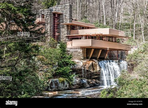 Inside Wrights Kaufmann House Fallingwater Bear Run