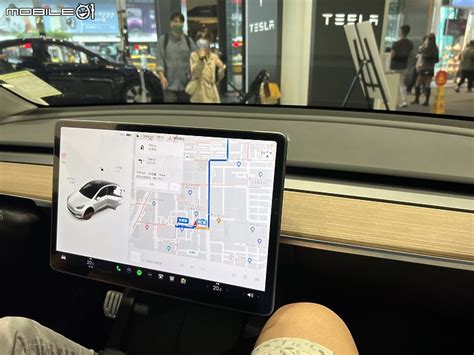 Model Y Tesla 臺北信義體驗店 Mobile01