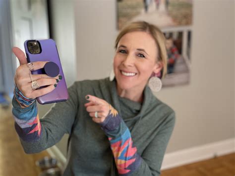 We Love These Innovative Otterbox Popsocket Iphone Cases Hip2save