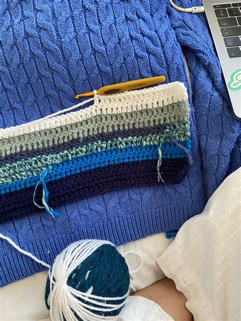 Pin på Crochet Hækleprojekter Hækling Hæklet taske